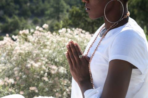 ETHERIC – ENERGY CORD CUTTING 101 – YOGA FOR EMPATHS & HSPs